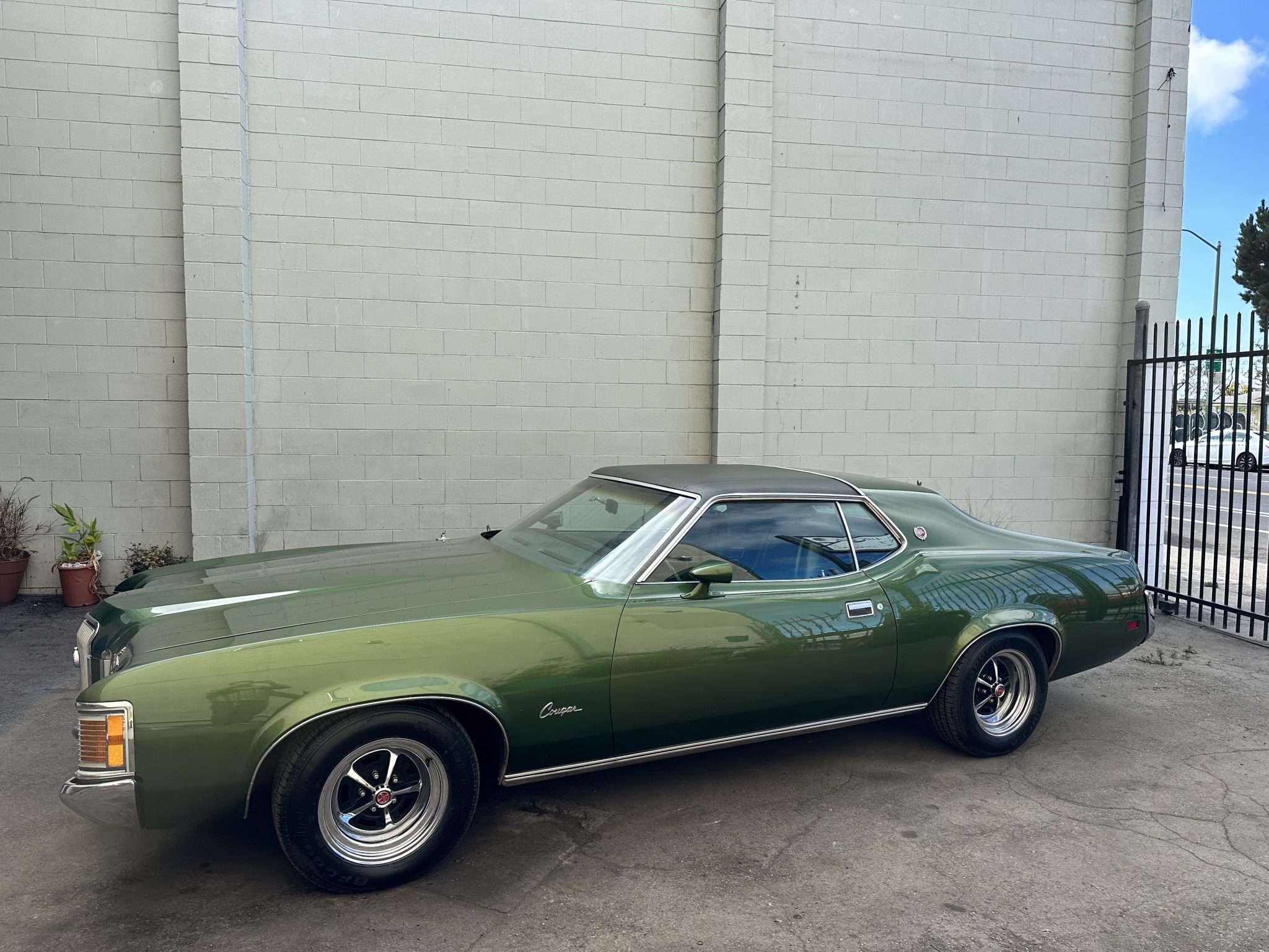 1972 Mercury Cougar XR-7 Cobra Jet - RM-Classics.de